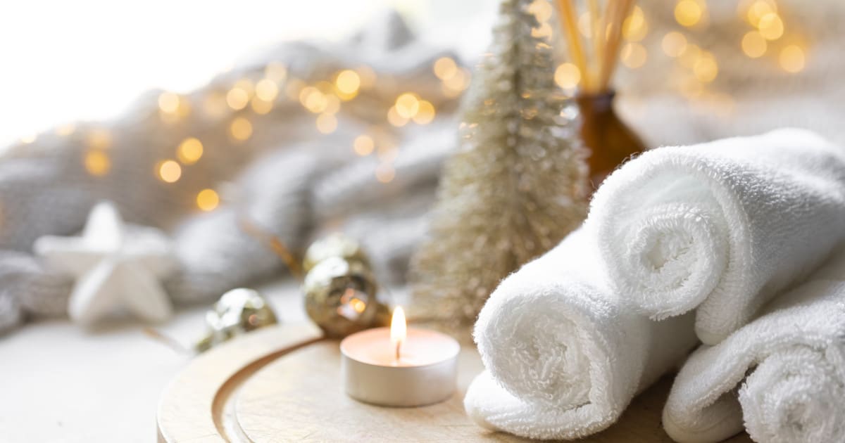 A Guide to Christmas Wellbeing | Glass House Retreat